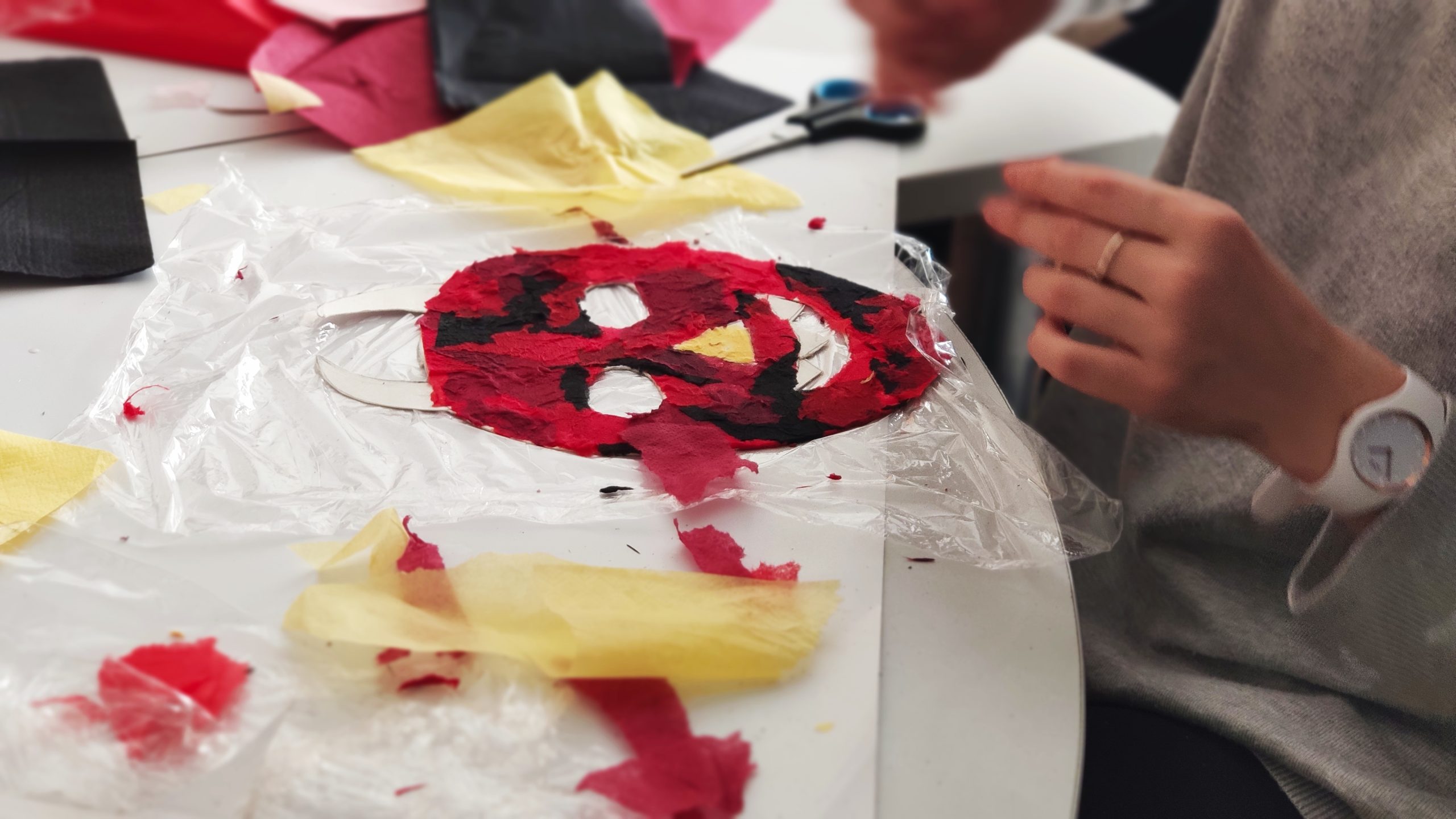 Užgavėnių kaukių gamyba - Pramogų skonis